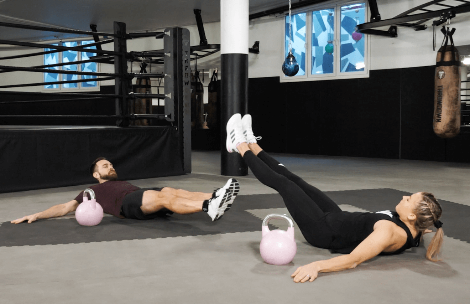 DUO WORKOUT ️ Träna mage med en kompis! - Sverige Springer