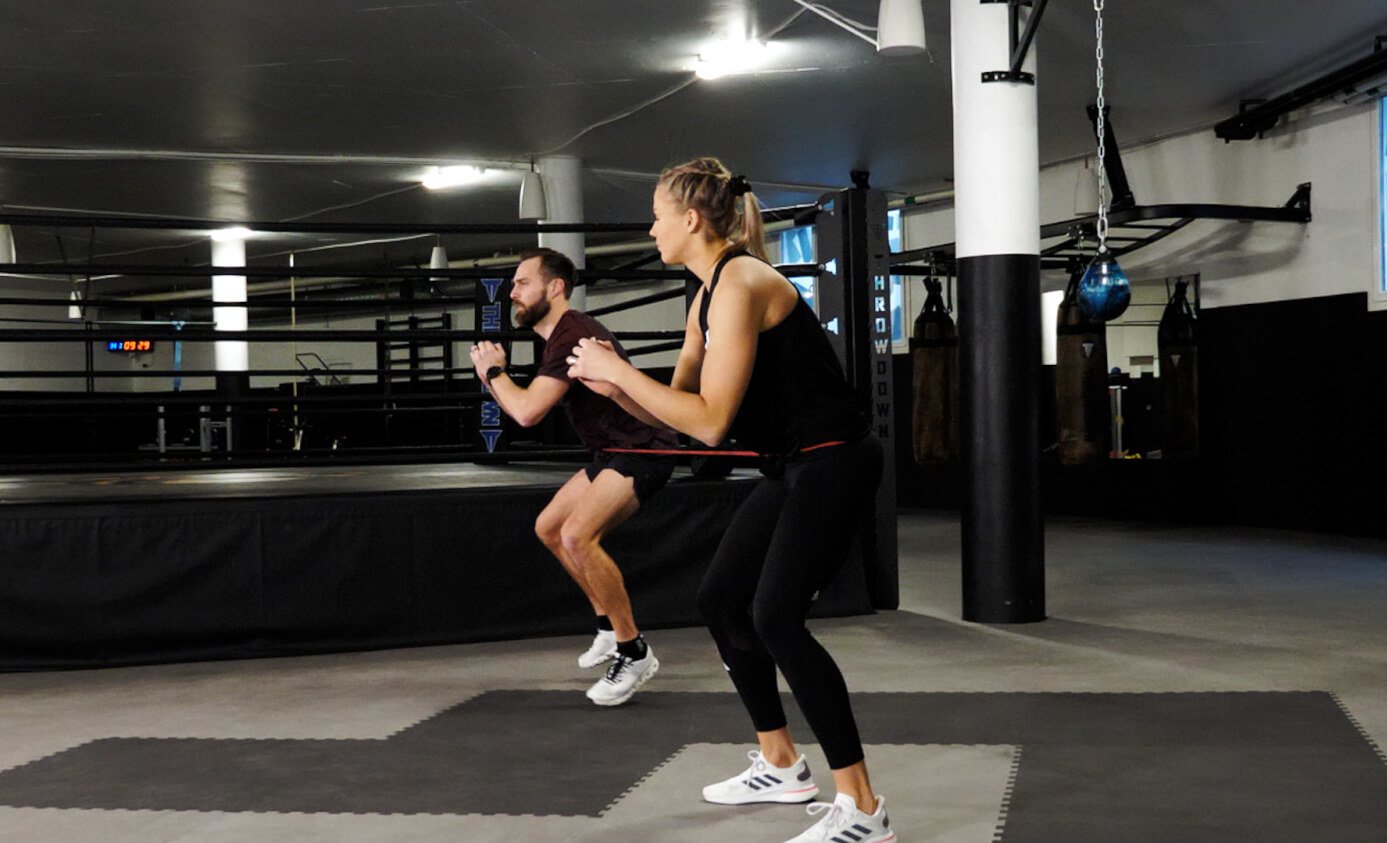 DUO WORKOUT ️ Träning med gummiband! - Sverige Springer